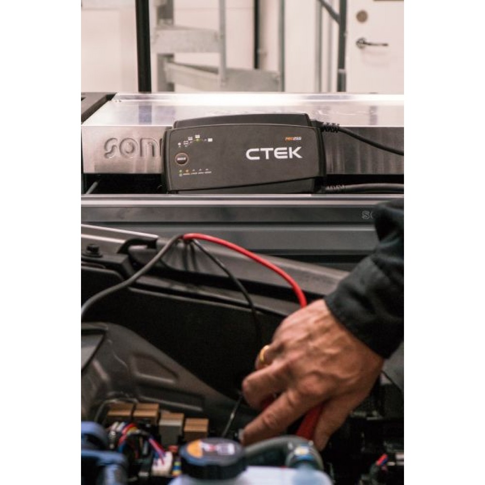 CTEK Akumulatoru lādētājs PRO 25S EU 12V, 25A, 40-194